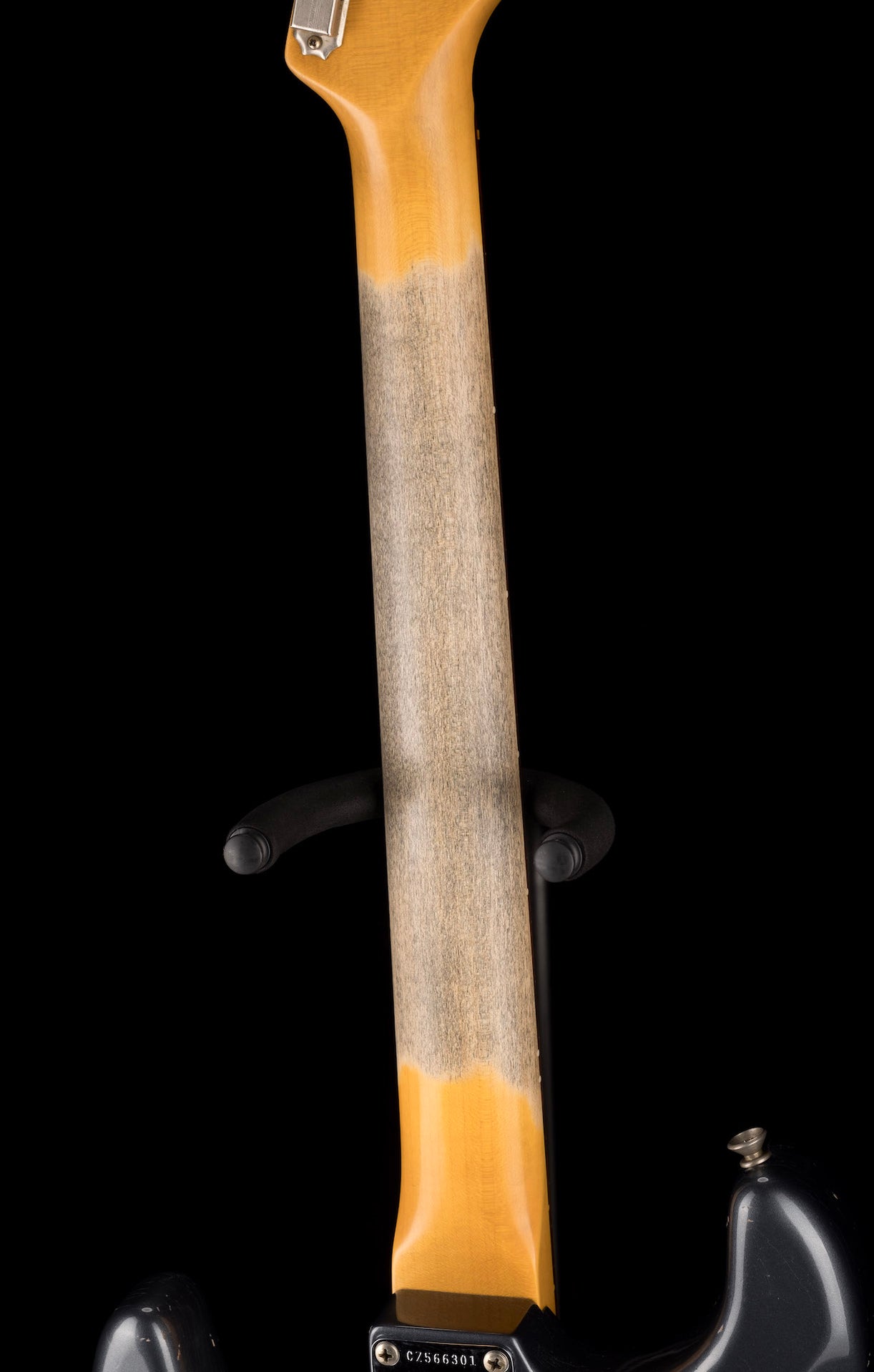 Fender Custom Shop 1962 Stratocaster Reverse Headstock Relic Charcoal ...