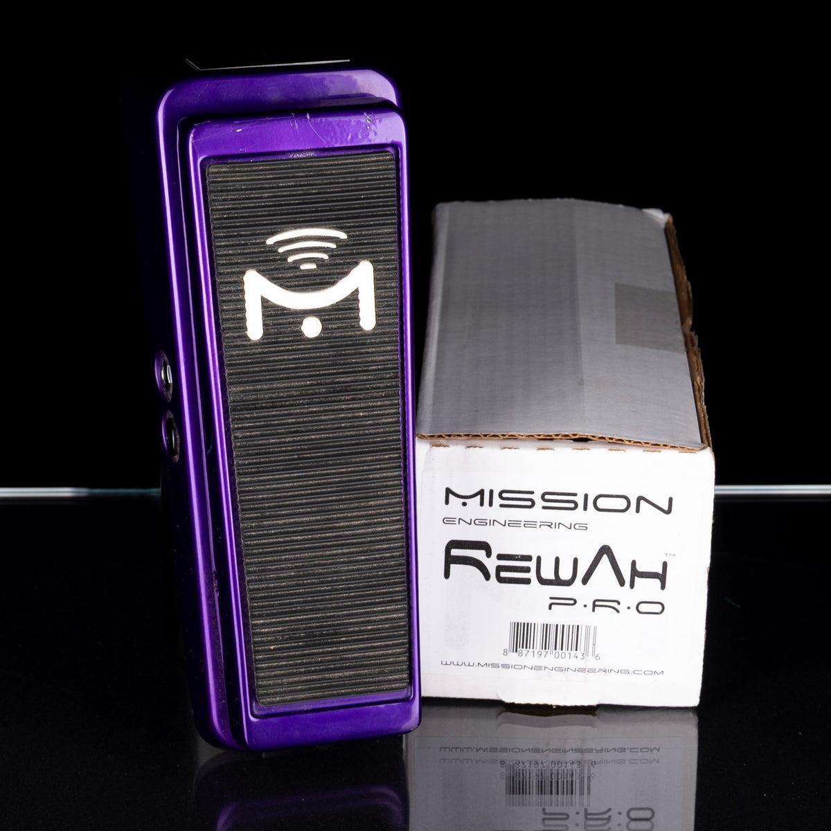 Used Mission Engineering Rewah Pro Wah Pedal Purple with Box — Truetone ...