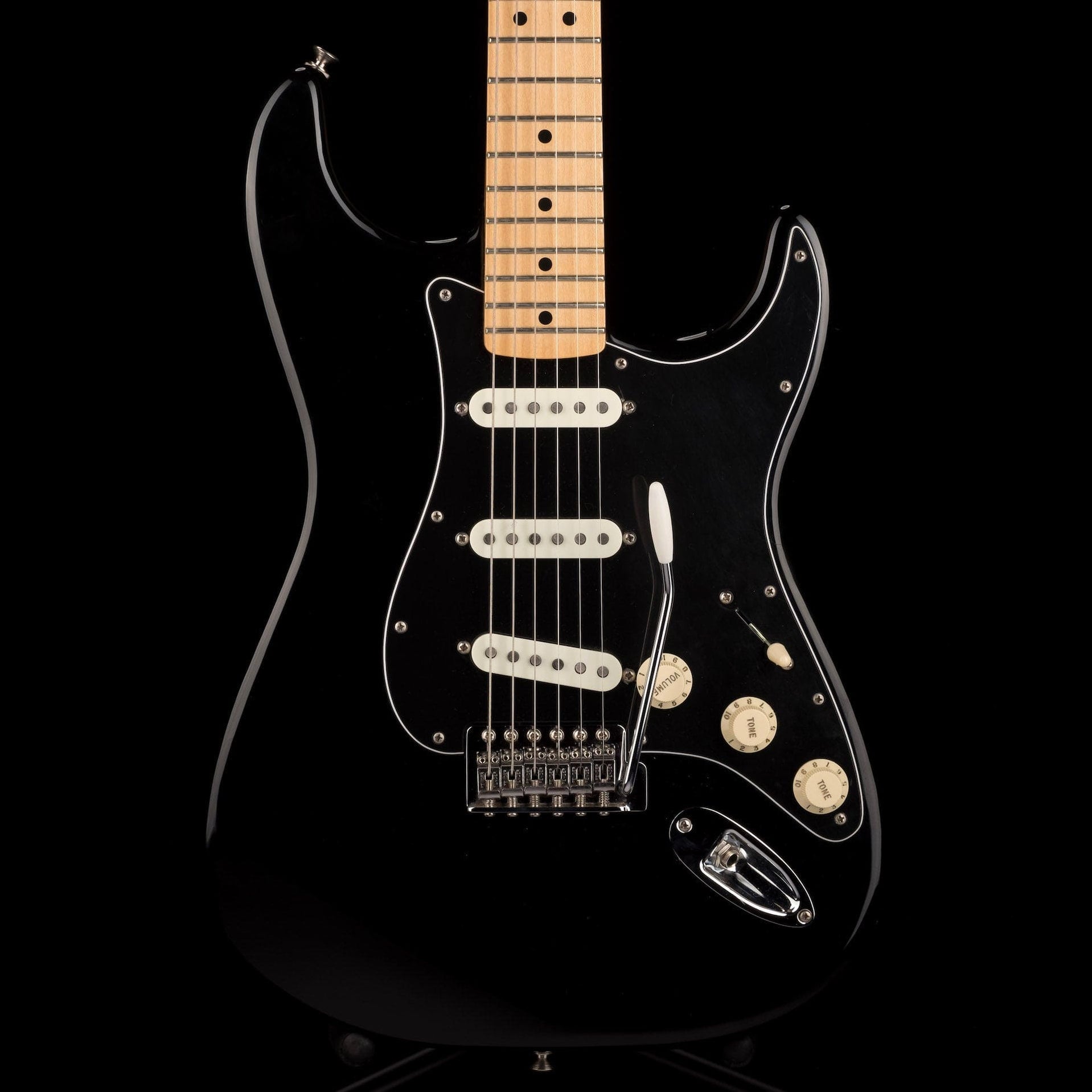 Used Fender Special Run Standard Strat With Custom Shop Pickups Black ...