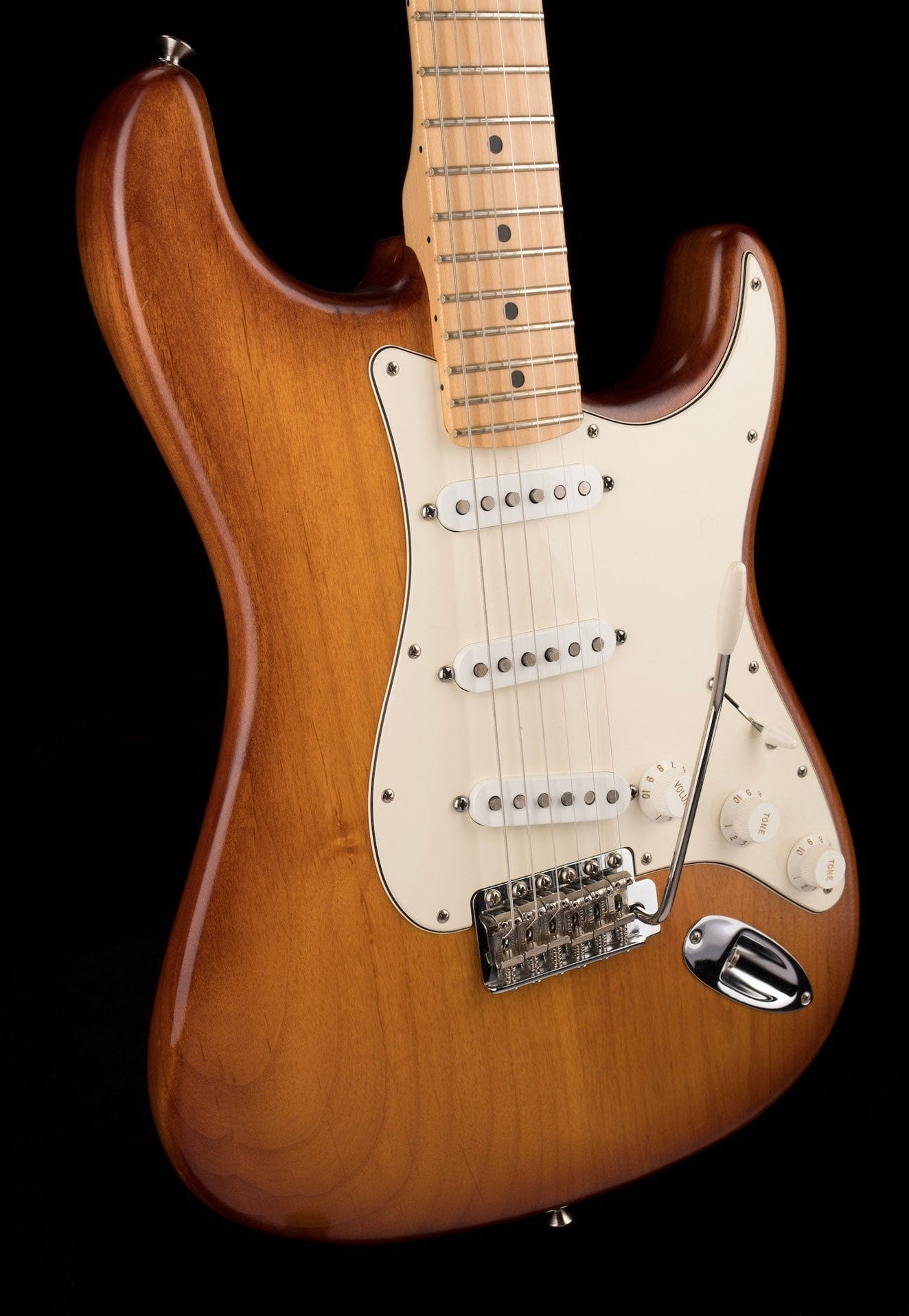 Used Fender FSR American Hand-Stained Nitro Stratocaster Honey Burst w ...