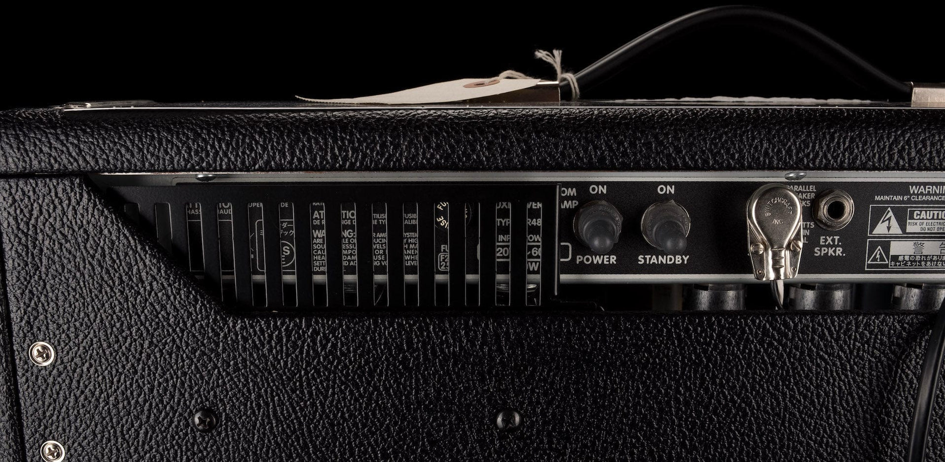 Pre Owned Fender '64 Custom Deluxe Reverb Hand-wired Guitar Amp Combo ...