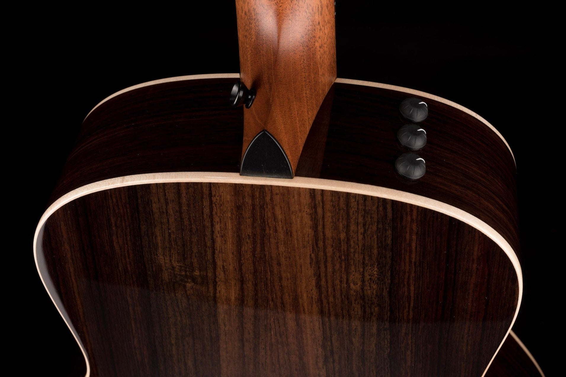 Taylor GT 811e Sinker LTD Acoustic Electric Guitar With AeroCase ...