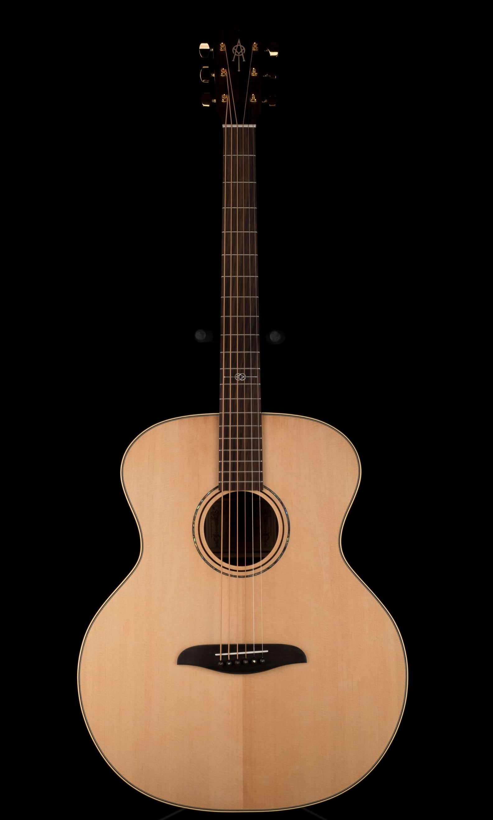 Alvarez Yairi Standard YB70 Baritone Sitka/Rosewood With Case ...