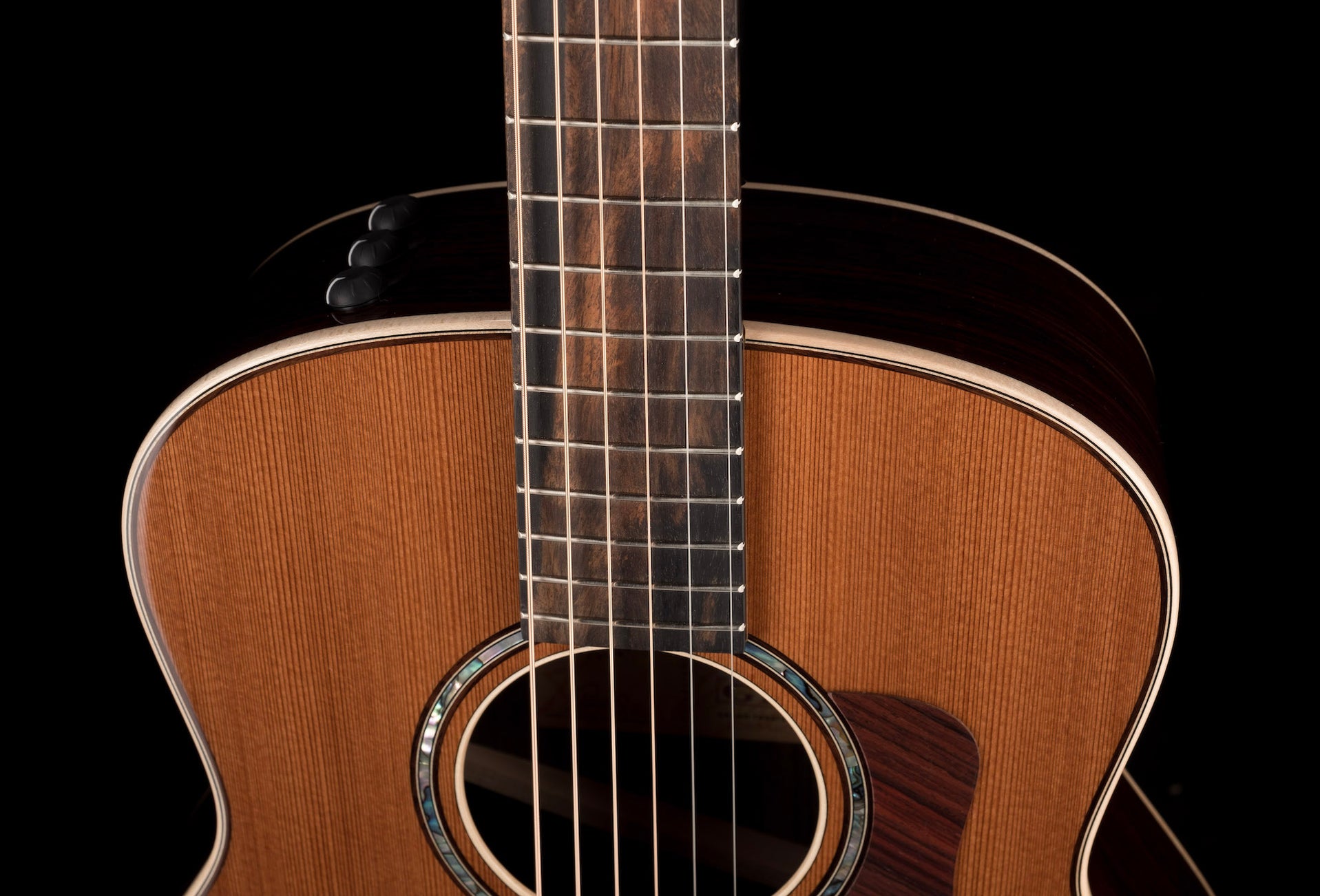 Taylor GT 811e Sinker LTD Acoustic Electric Guitar With AeroCase ...