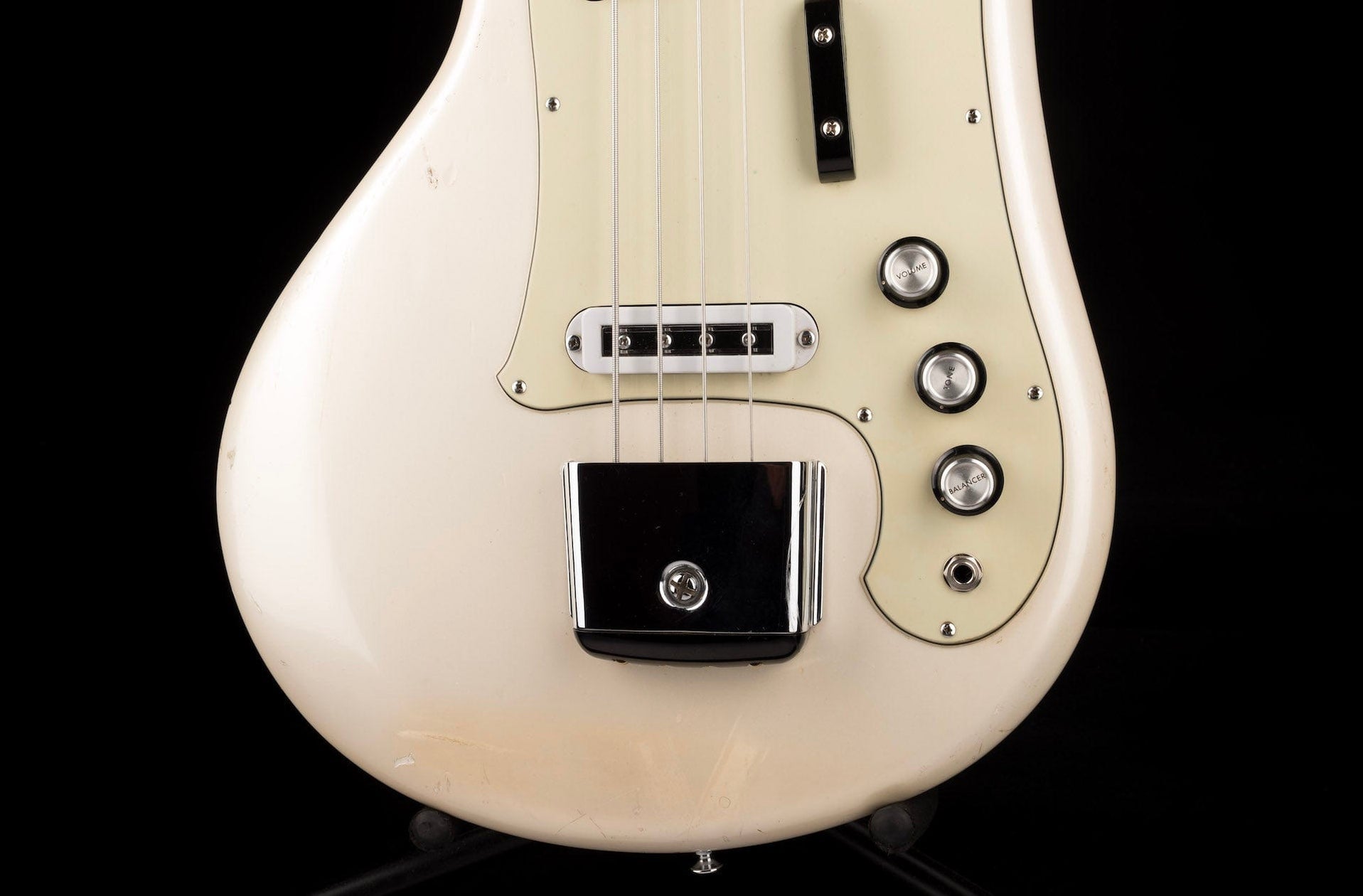 Vintage 1968 Yamaha SB-5A White “Flying Samurai” Bass With Hard Case ...