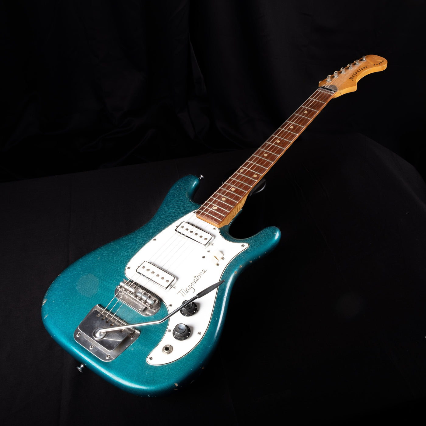 Used 1960 Magnatone Zephyr Electric Guitar Owned/Played by Billie Joe ...