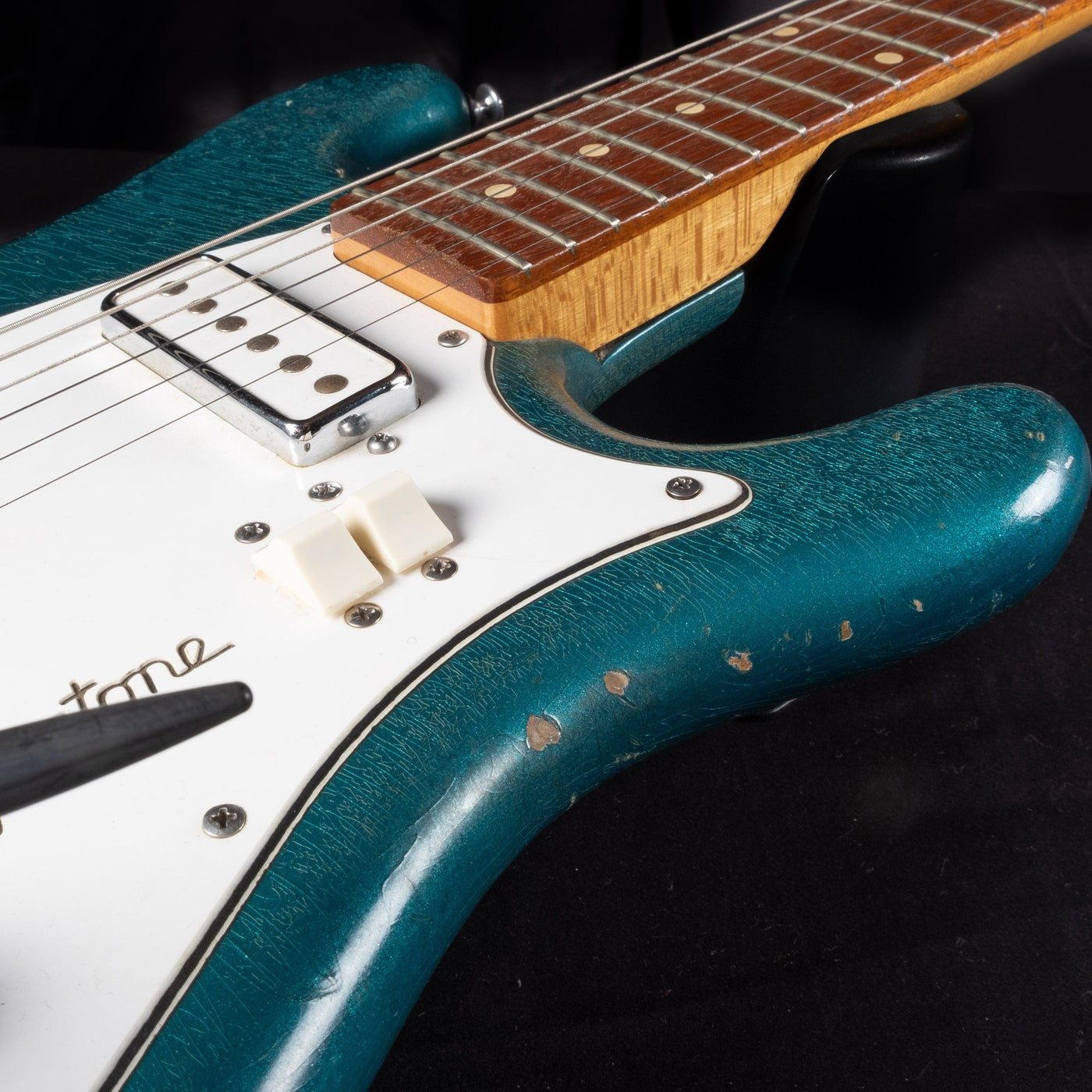 Used 1960 Magnatone Zephyr Electric Guitar Owned/Played by Billie Joe ...