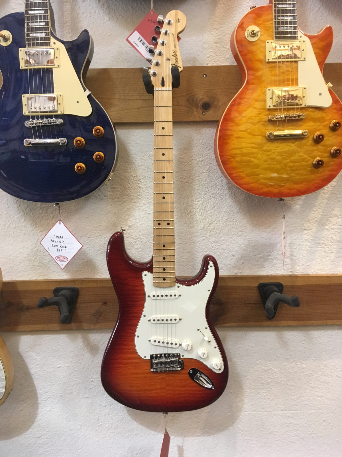 Used Fender Plus Top Strat Maple Neck Cherryburst — Truetone Music